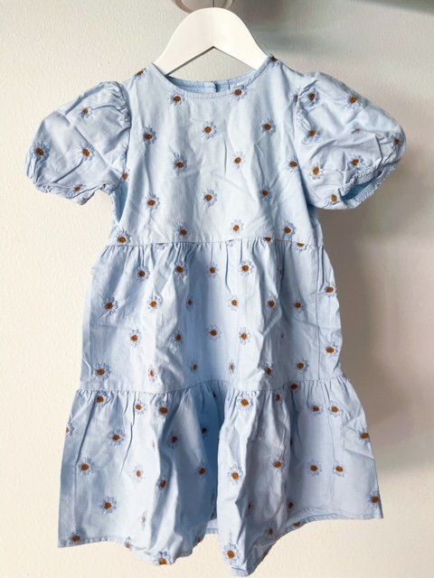 ZARA Sommer Kleid Gr. 110 cm (4-5 Jahre) (Gebraucht) in Basel für CHF 10 – mit Lieferung auf ...
