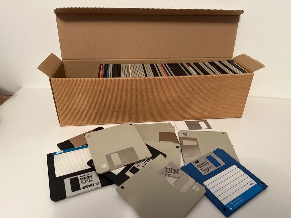 Floppy Disketten 3 1/2", verschiedene Hersteller, ca 100 Stk (Gebraucht ...