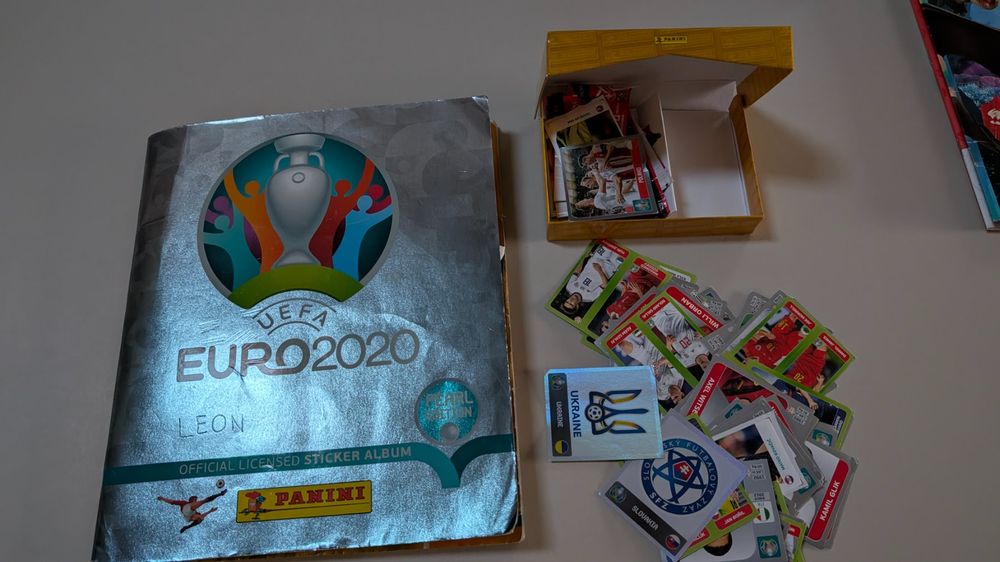 Euro 2020 Panini Sticker Album und übrige Aufkleber (Gebraucht) in ...