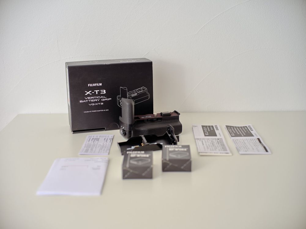 Vertical Battery Grip VG-XT3 für Fujifilm X-T3mit 2 EXTRA Ba | Kaufen auf Ricardo
