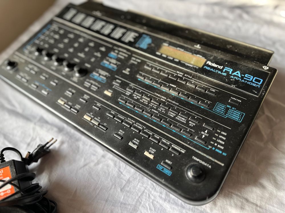 Roland RA-90 Realtime arranger (Gebraucht) in Gudo für CHF 38.5 – mit ...