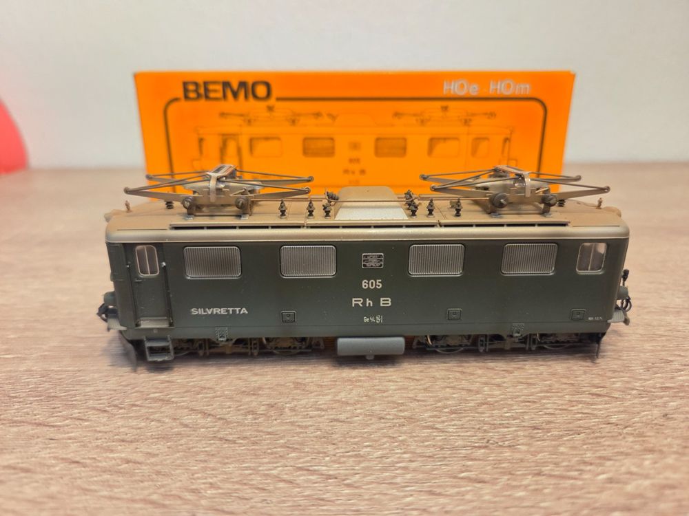 Bemo 1250/5 E-Lok Silvretta RhB H0m (Gebraucht) in St-Aubin-Sauges für ...