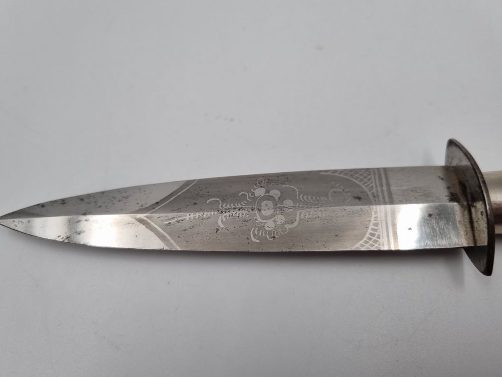 Altes Russisches Jagdmesser mit Schöner Gravur | Kaufen auf Ricardo