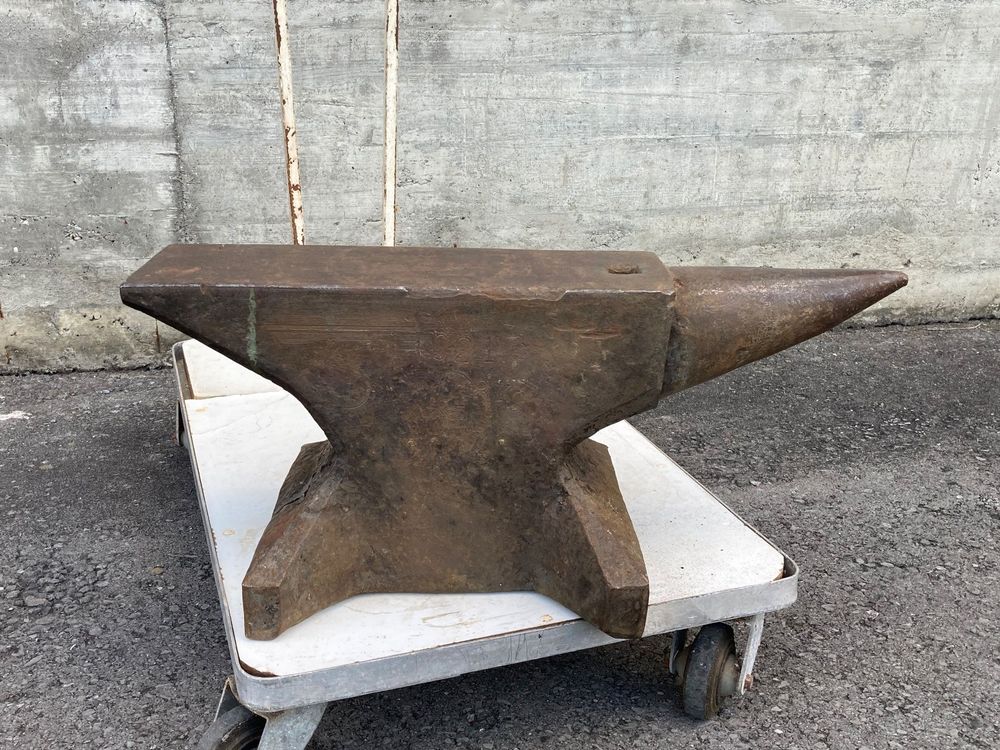 grosser schwerer Amboss 1921 | Kaufen auf Ricardo