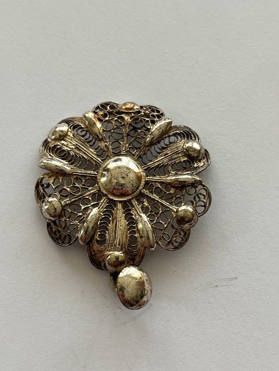 Trachtenschmuck silber (Gebraucht) in Langnau am Albis für CHF 3 – mit Lieferung auf Ricardo kaufen