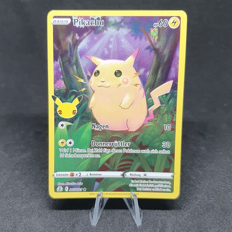 Pokémon - Celebration - 25th Anniversary - DE - Pikachu | Acheter sur ...