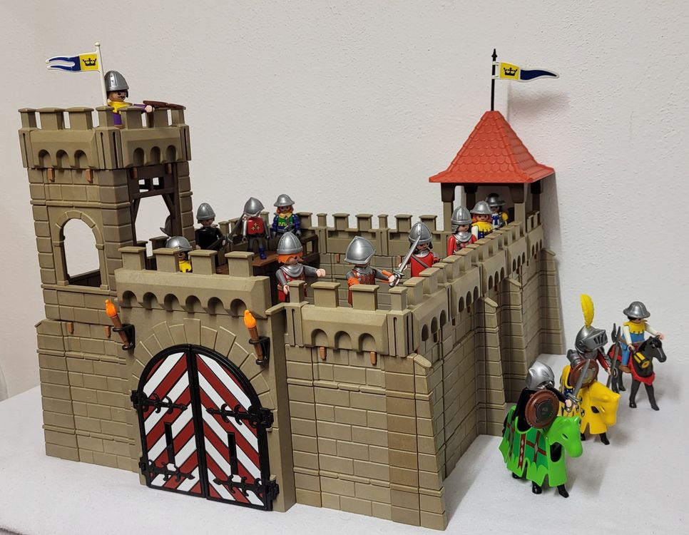 PLAYMOBIL Ritterburg Vintage mit Figuren | Kaufen auf Ricardo