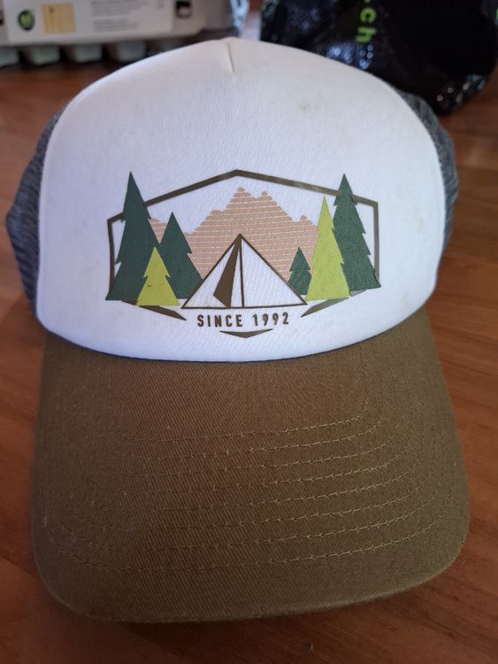 Buff Cape Trendige Cap – Perfekt für den Sommer (Gebraucht) in ...