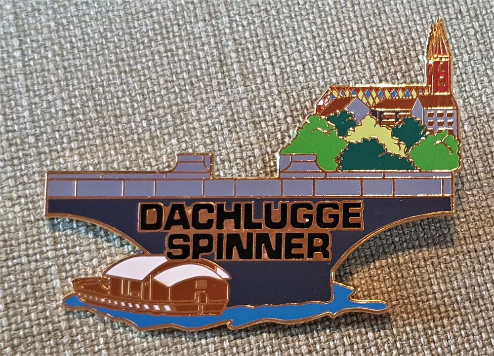 J008 - Grosser Pin Dachlugge Spinner Basler Fasnacht - RAR (Gebraucht) in Reinach BL für CHF 4 ...