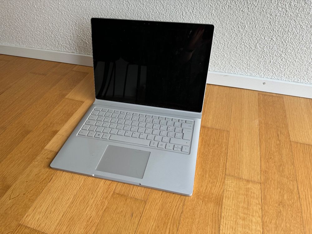 Surface Book mit Performance Base inkl. Dockingstation (Gebraucht) in ...