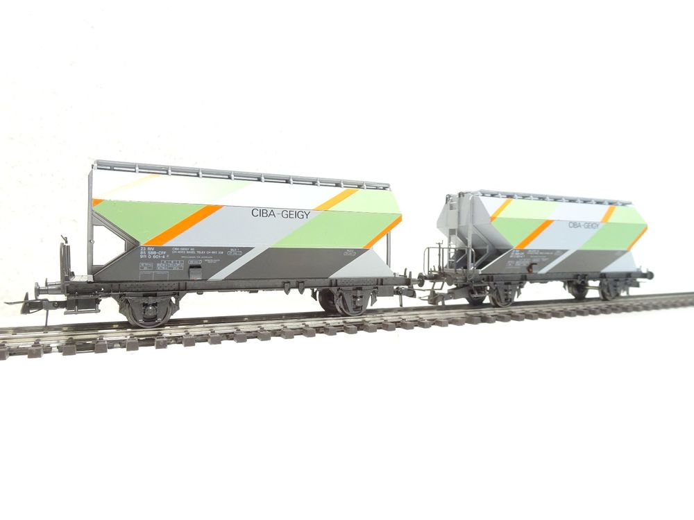 2 Roco Güterwagen Silo Ciba-Geigy SBB 601-4 HO (5) (Gebraucht) in ...