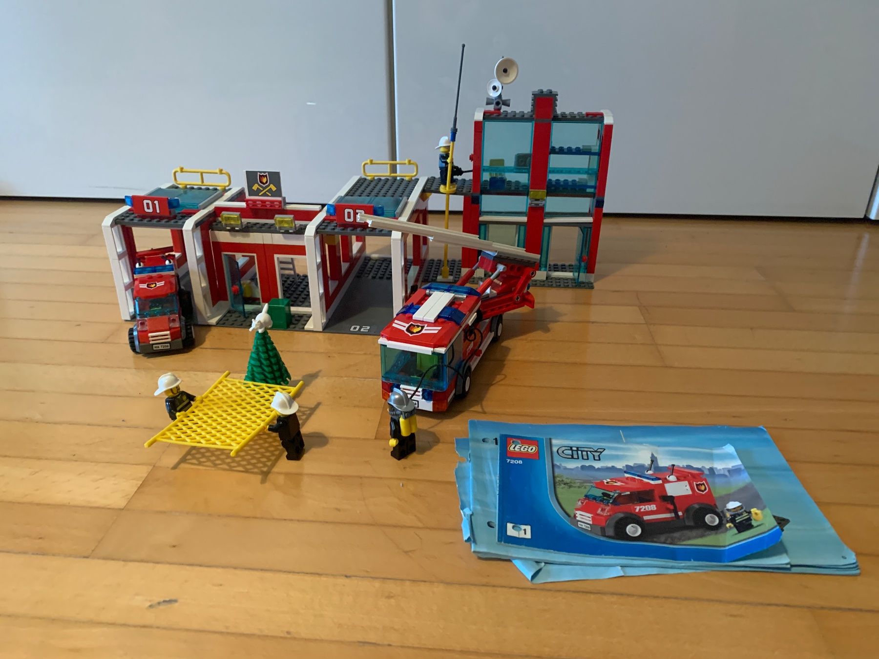 LEGO City 7208 - Feuerwehr Hauptstation - Top Zustand! (Gebraucht) in ...