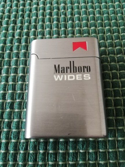 Zippo mit Marlboro WIDES Aufdruck | Kaufen auf Ricardo