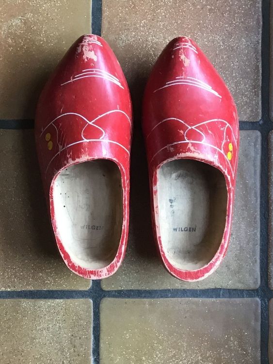 Holländer Zoccoli — rode Klompen (Gebraucht) in Schliern b. Köniz für ...