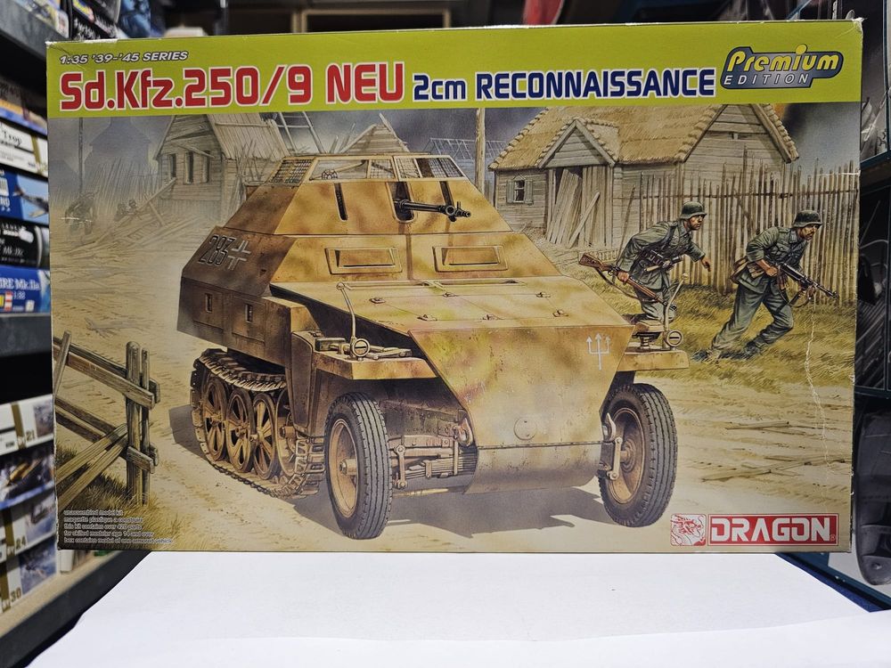 Dragon Sd.Kfz.250/9 Neu 2 cm Recon. Prem. Edition, 1/35 (Neu (gemäss ...