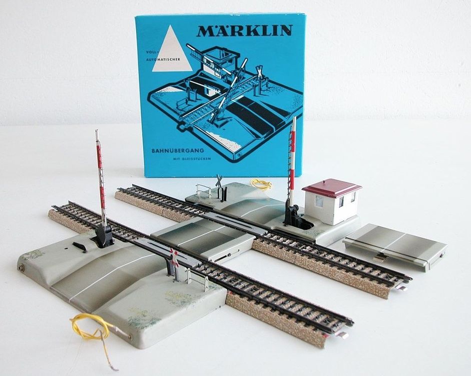Märklin Bahnübergang 7192 mit Zubehör Spur H0 | Kaufen auf Ricardo