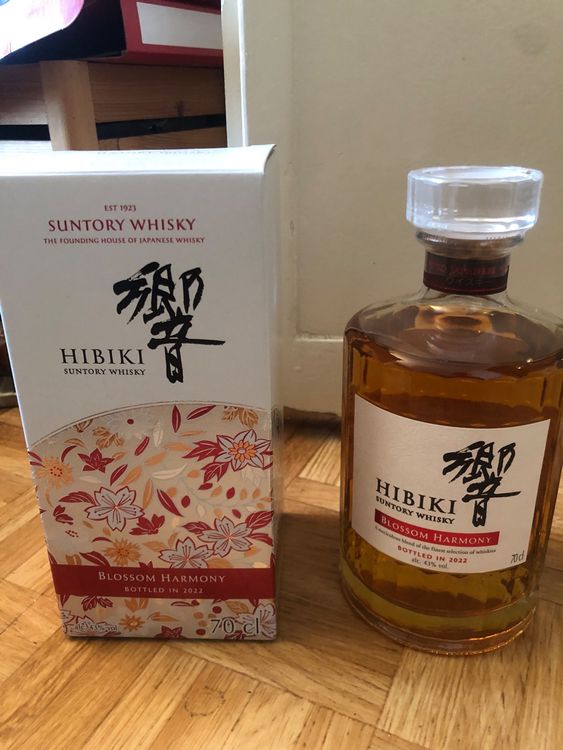 SUNTORY HIBIKI BLOSSOM HARMONY LIMITED EDITION 2022 43 % (Neu und originalverpackt) in Basel für ...