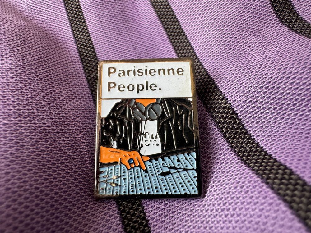 Vintage Parisienne People pin pins (Gebraucht) in Neuchâtel für CHF 0.5 ...