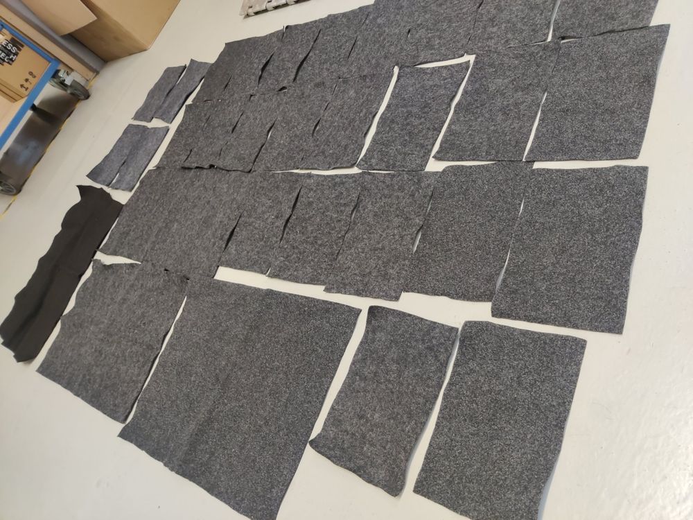 Filz Verschnitt grau (Gebraucht) in Alpnach-Dorf für CHF 20 – mit Lieferung auf Ricardo kaufen