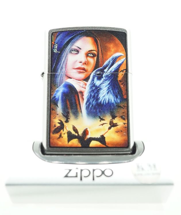 ZIPPO® RAVEN by MAZZI - PRINT - 2016- UNGEZÜNDET (Neu (gemäss Beschreibung)) in Mels für CHF 39 ...