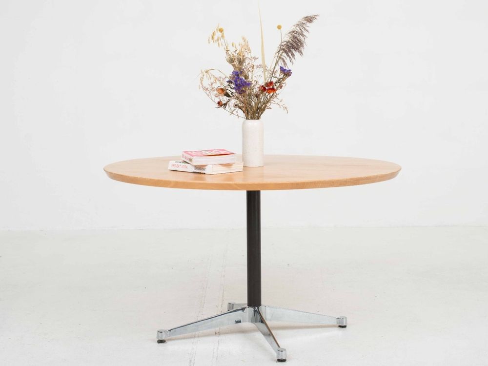 Vitra Contract Table von Charles & Ray Eames | Kaufen auf Ricardo