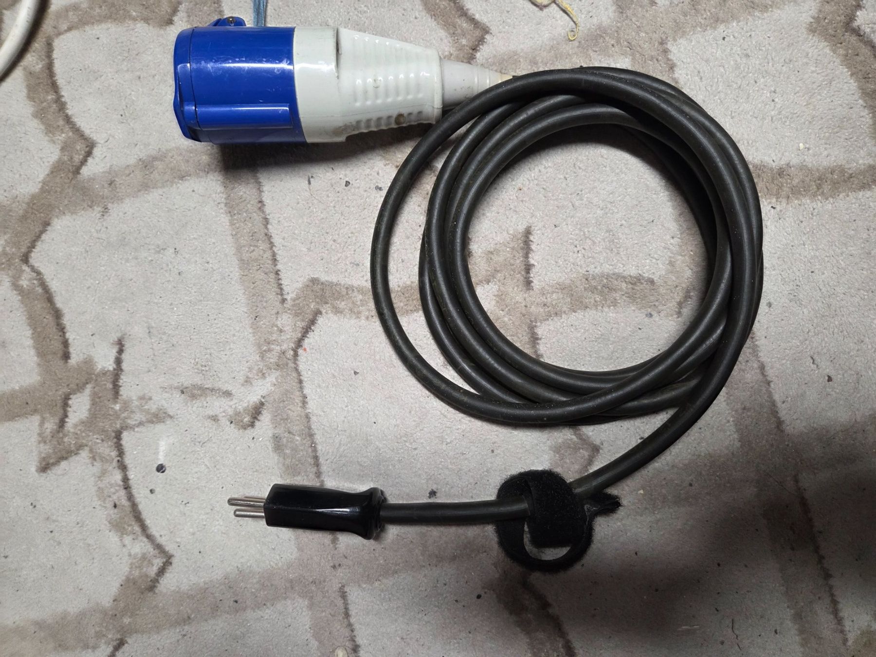 Adapter Stecker T13 zu CEE 16a 3p Kupplung Wohnmobil 2.5m (Gebraucht ...