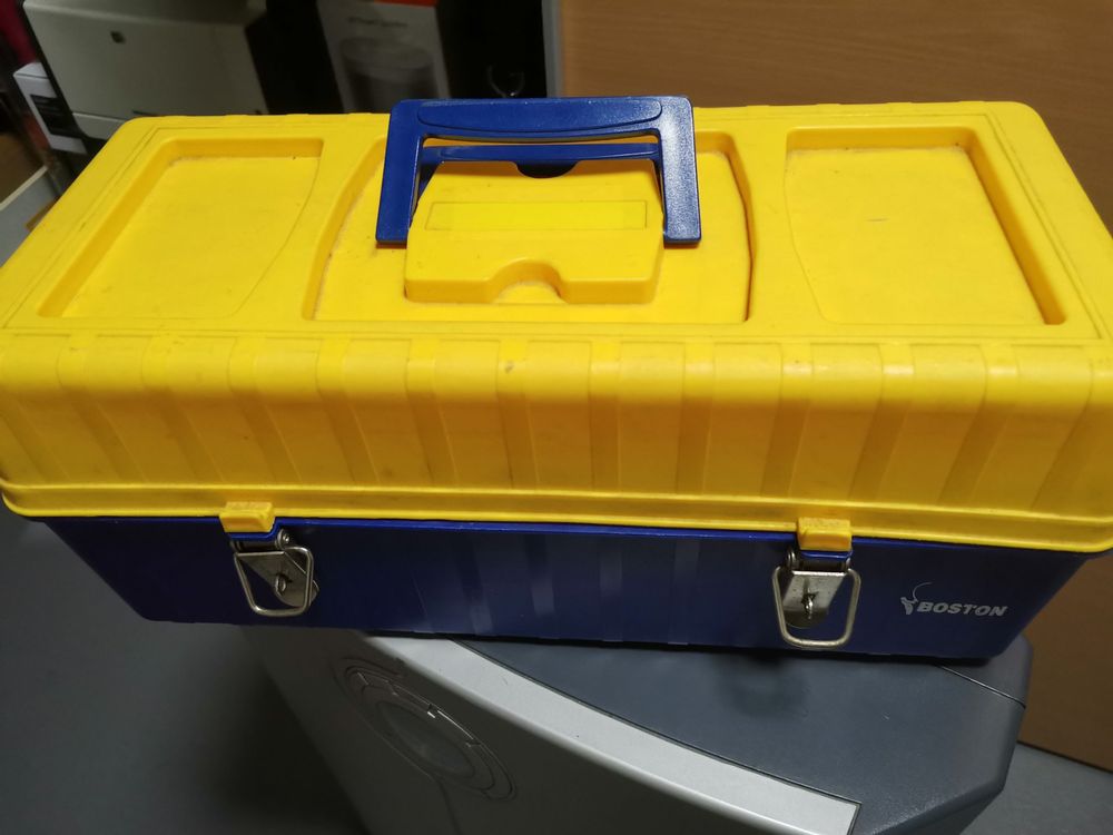 Fischerkiste,Angelbox,Fischer box (Gebraucht) in für CHF 15 – mit ...