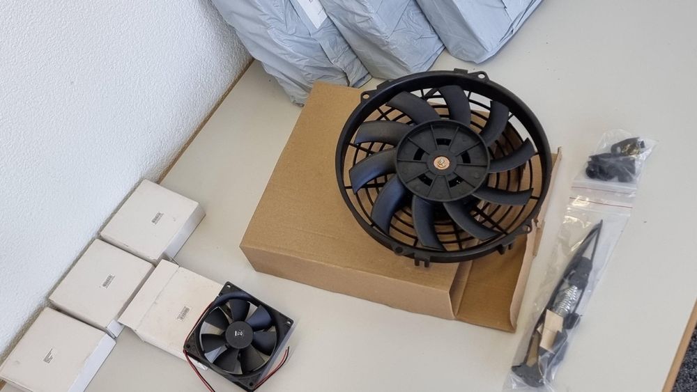 8x - 12V - Ventilator 4x gross / 4x klein NEU (Neu (gemäss Beschreibung ...