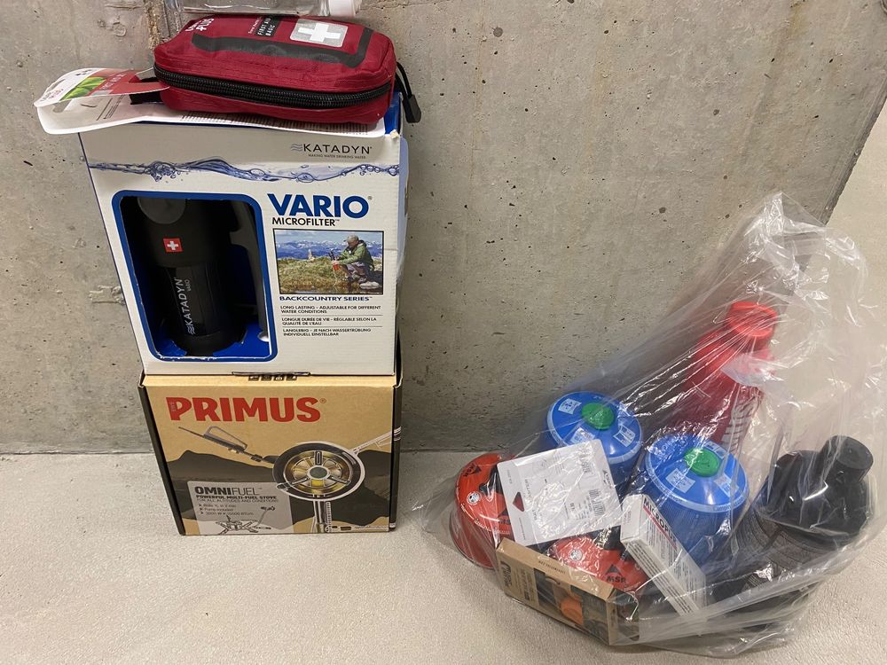 Camping Ausrüstung Primus Kocher, Filter, Gaskartuschen etc. (Neu (gemäss Beschreibung)) in ...