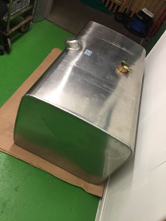 Tank LKW Fahrzeugtank Dieseltank (Neu (gemäss Beschreibung)) in ...