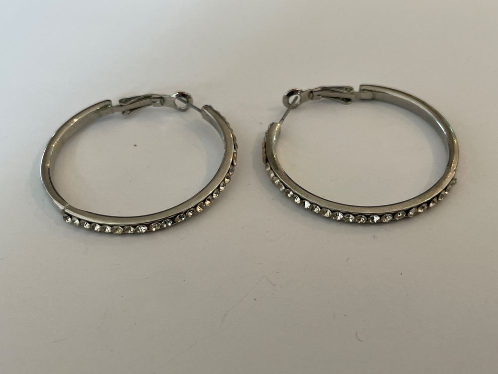 creolen (33) (Gebraucht) in Bonstetten für CHF 1 – mit Lieferung auf Ricardo kaufen