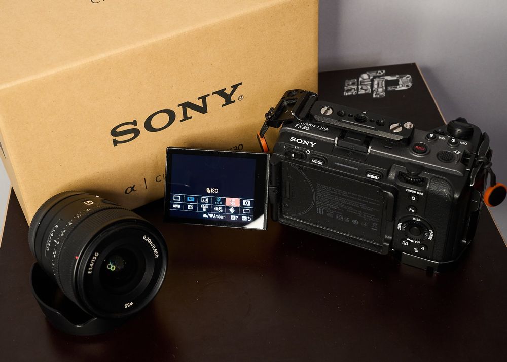 Combo SONY FX30 & G E15mm/f1.4 (inkl. OVP) (Gebraucht) in Aarberg für ...