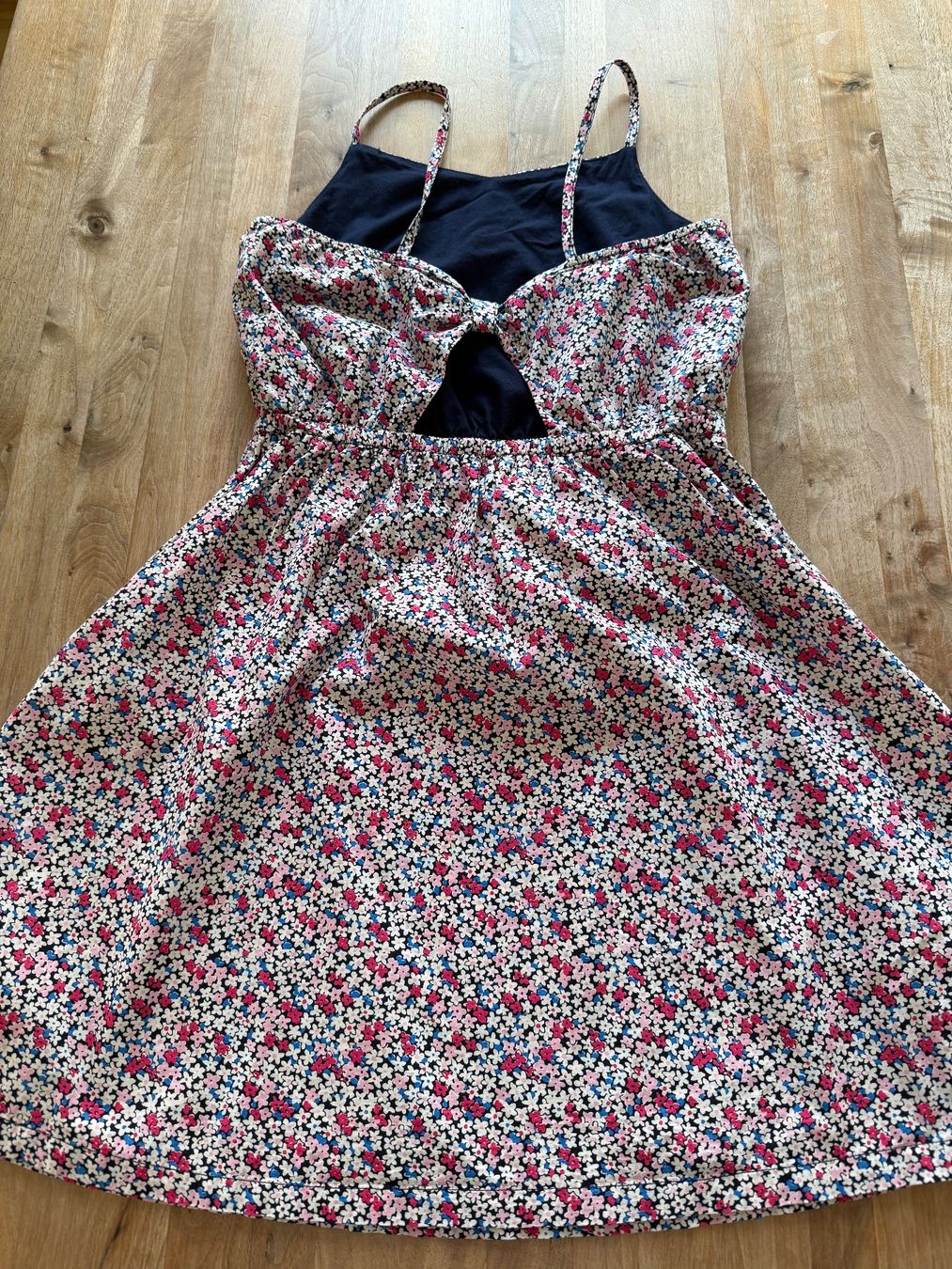 Sommerkleid GAP Gr. 160 (Gebraucht) in Spiegel b. Bern für CHF 12 – mit Lieferung auf Ricardo kaufen