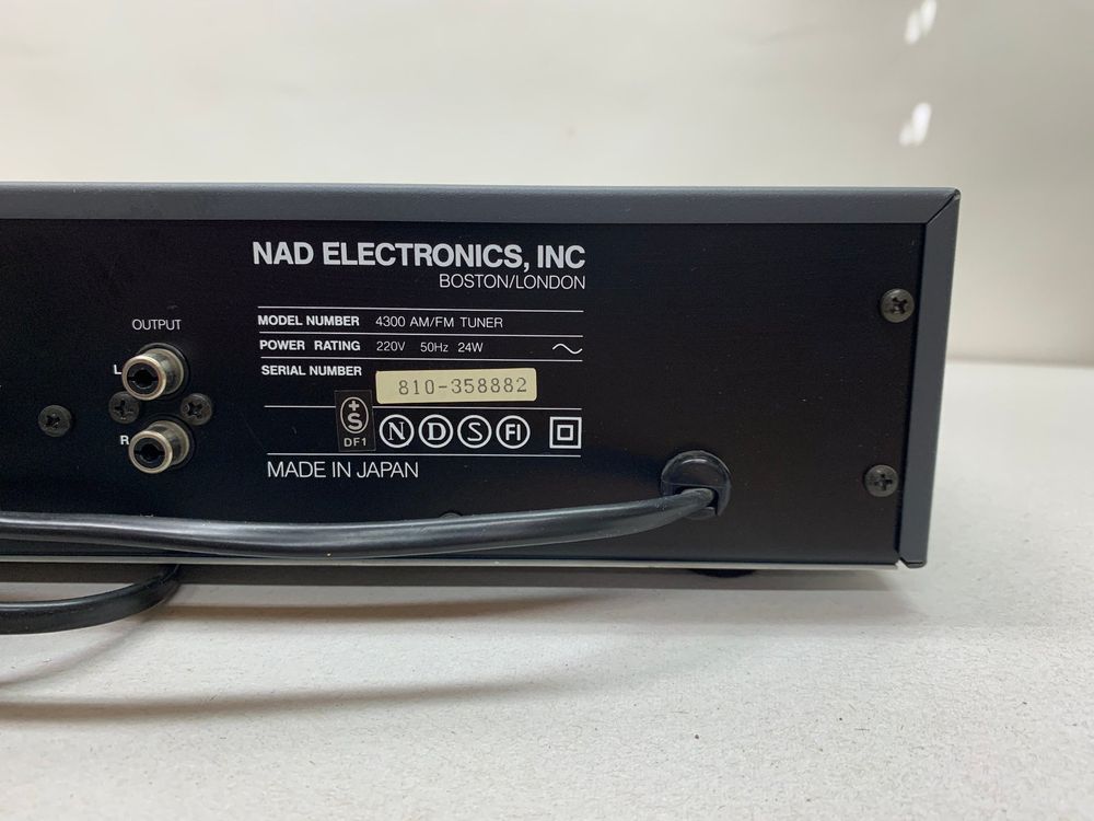 NAD 4300 AM/FM Stereo Tuner (Gebraucht) in für CHF 25 – nur Abholung ...