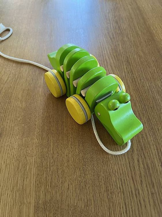 Holzspielzeug Krokodil (Gebraucht) in Muri b. Bern für CHF 20 – nur Abholung auf Ricardo kaufen