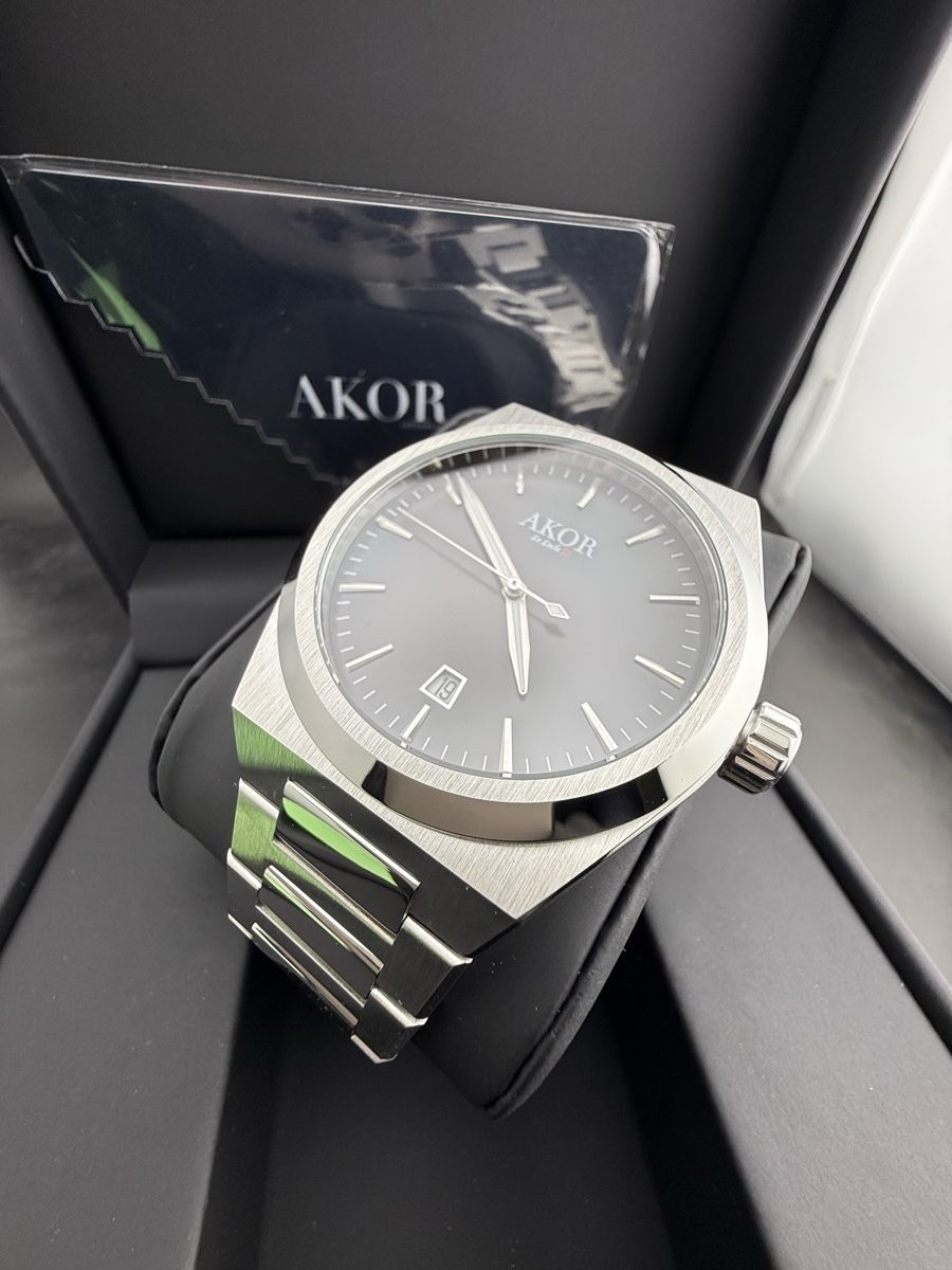 Montre AKOR Le Locle AcierFinition Poli/Satiné Neuf Full Set (Neuf avec ...