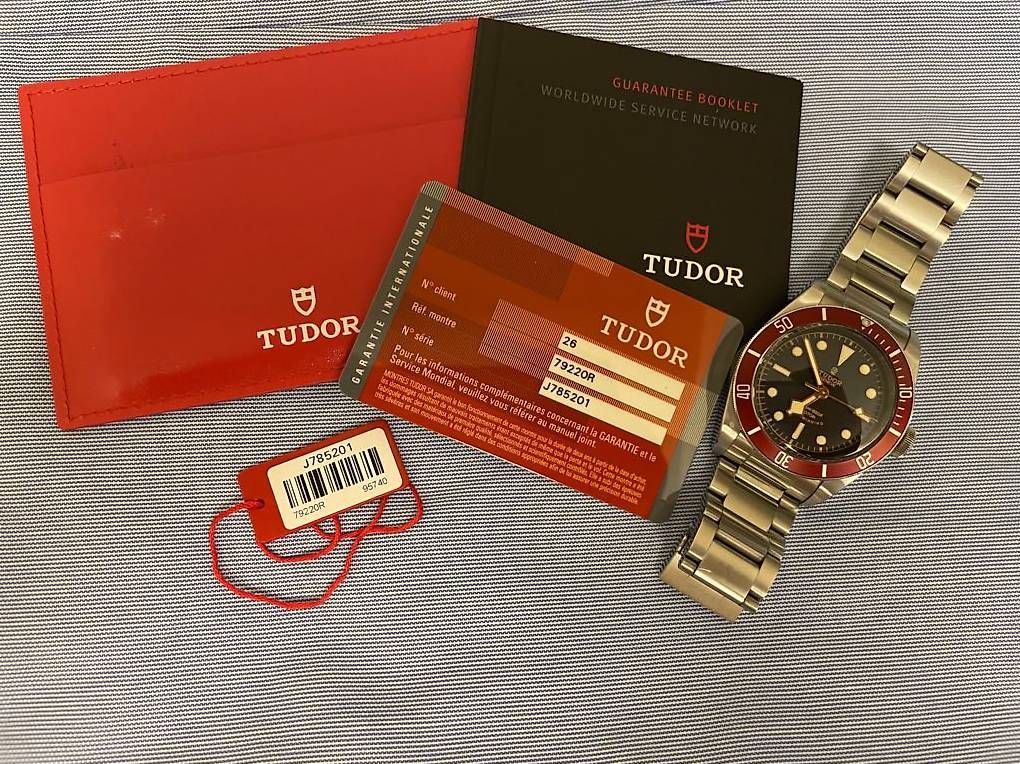 Tudor black bay red, rose dial, eta (Gebraucht) in La Neuveville für ...