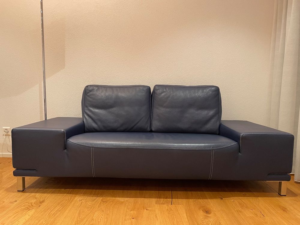 Ledersofa Zweisitzer / 2-Sitzer dunkelblau (Gebraucht) in Appenzell für CHF 2 – nur Abholung auf ...