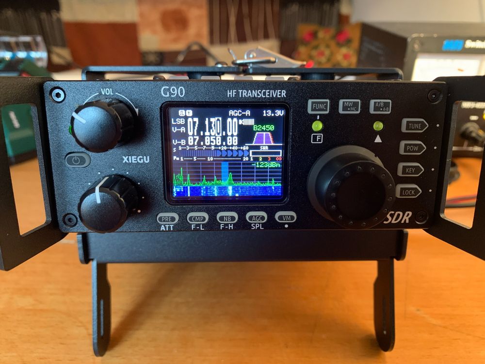 Xiegu G90 HF Amateur Radio TRX 20W SDR mit Halterung und I/F (Neu ...