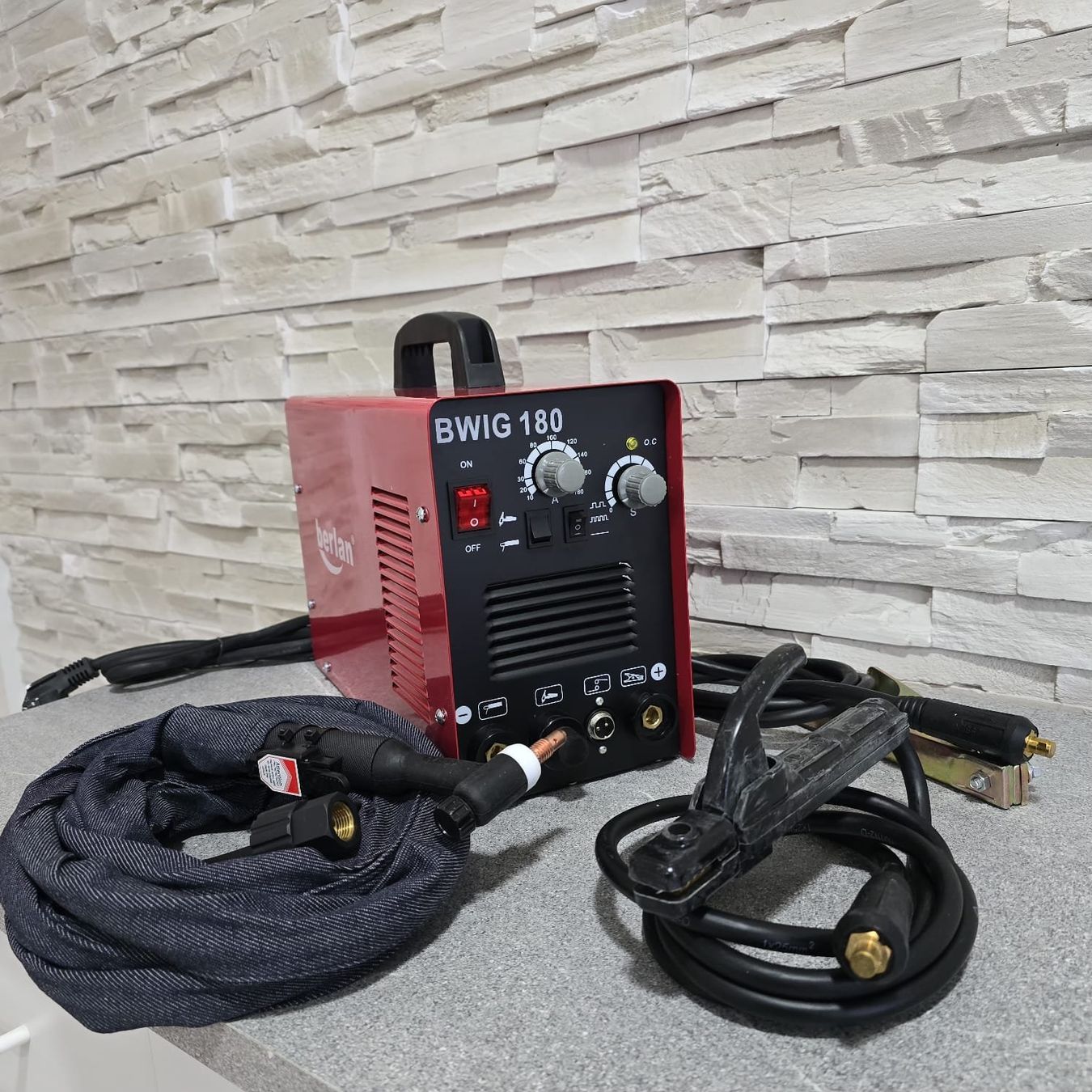 WIG TIG Inverter Schweißgerät 20 - 180 A Schweissgerät (Neu (gemäss ...