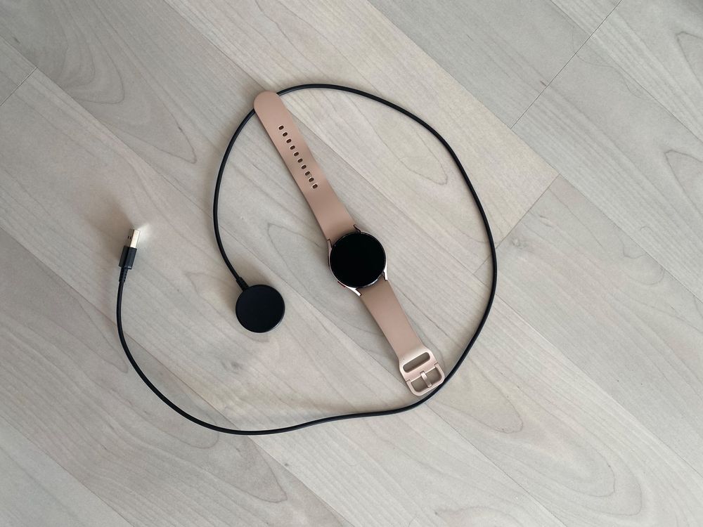 Samsung Galaxy Watch 4 - Pink Gold | Kaufen auf Ricardo
