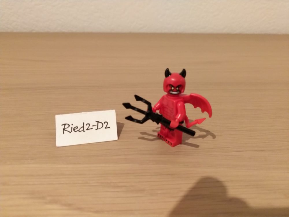 LEGO Custom Devil Minifigure (Original LEGO Pieces) (Gebraucht) in La ...