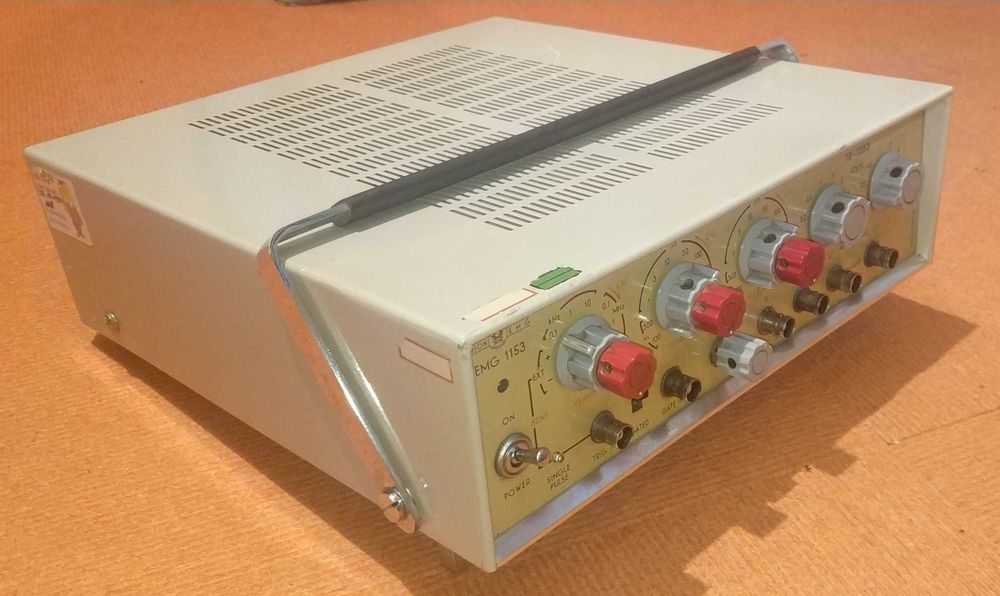 2MHz Impulsgenerator, Pulse Generator, TR-0353 (Gebraucht) in für CHF 50 – nur Abholung auf ...