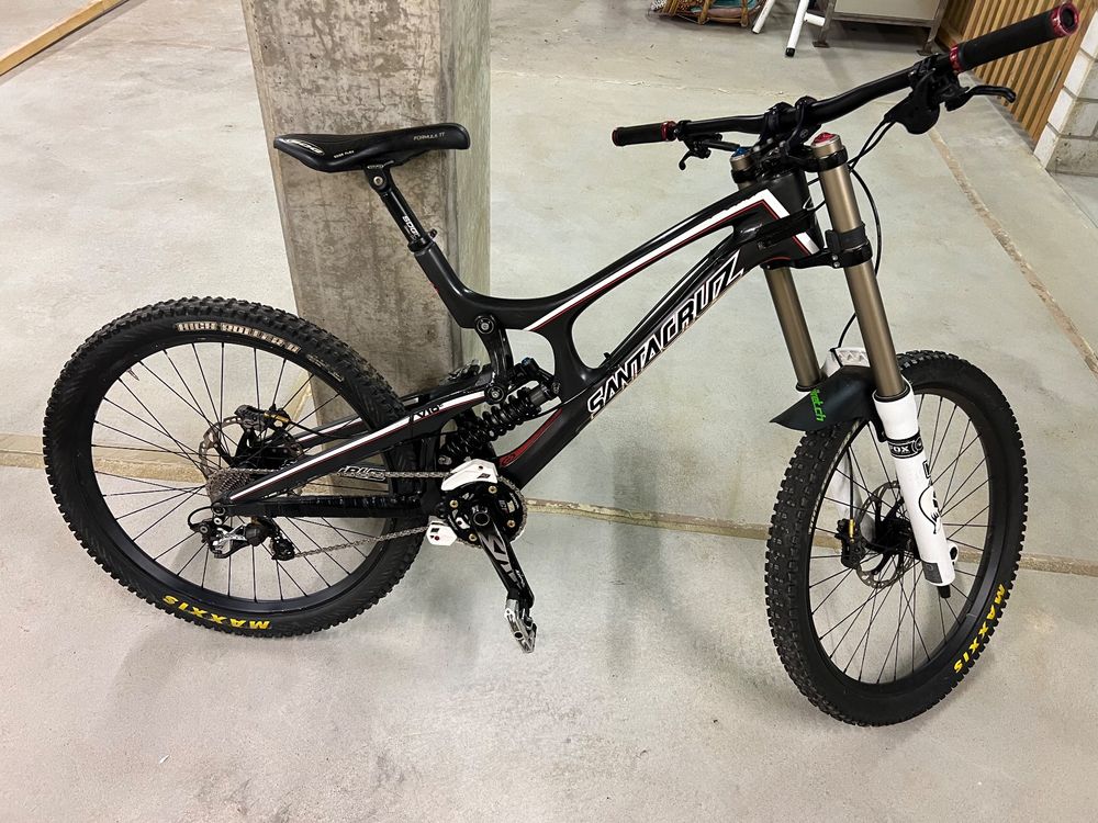 DH Bike Santa Cruz V10 (Gebraucht) in Tenniken für CHF 850 – nur ...