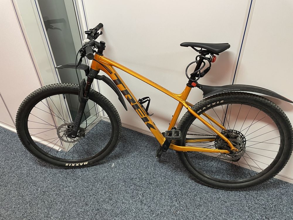 Trekk Chrono R Green Yellow L Mar 2022 Mountainbike (Gebraucht) in ...