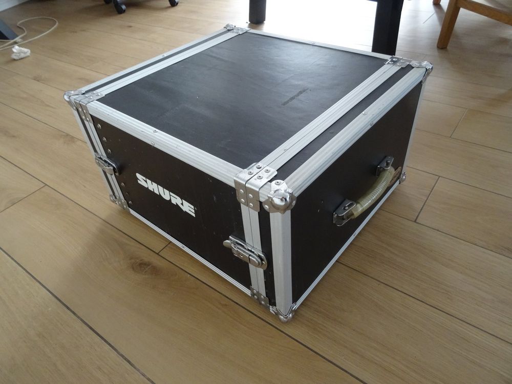 Rockcase 6HE inkl Rackblende 2HE | Kaufen auf Ricardo