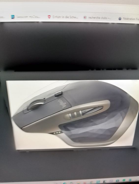 Logitech K800 Tastatur und Logitech MX Master Maus (Gebraucht) in ...