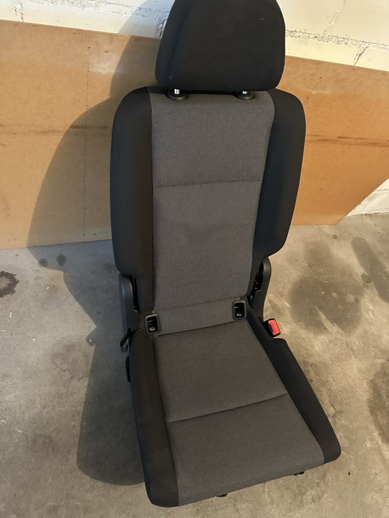 VW Caddy Sitze wurden 1 Monate gebraucht (Gebraucht) in Thalwil für CHF ...
