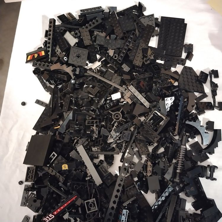 LEGO 1 kg + Legoteile schwarz / lego noir | Kaufen auf Ricardo