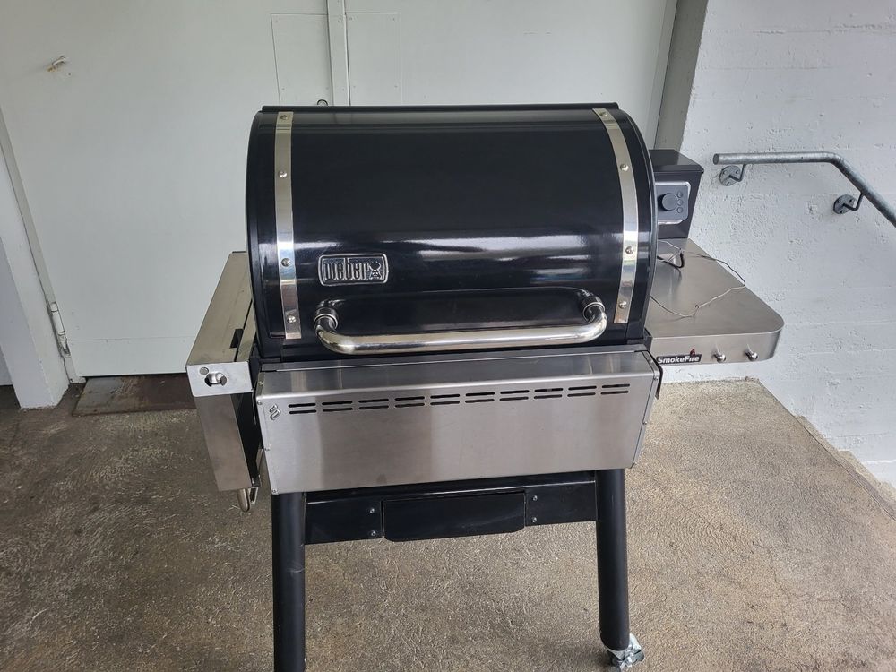 Weber SmokeFire EX 4 (Gebraucht) in für CHF 408 – nur Abholung auf ...